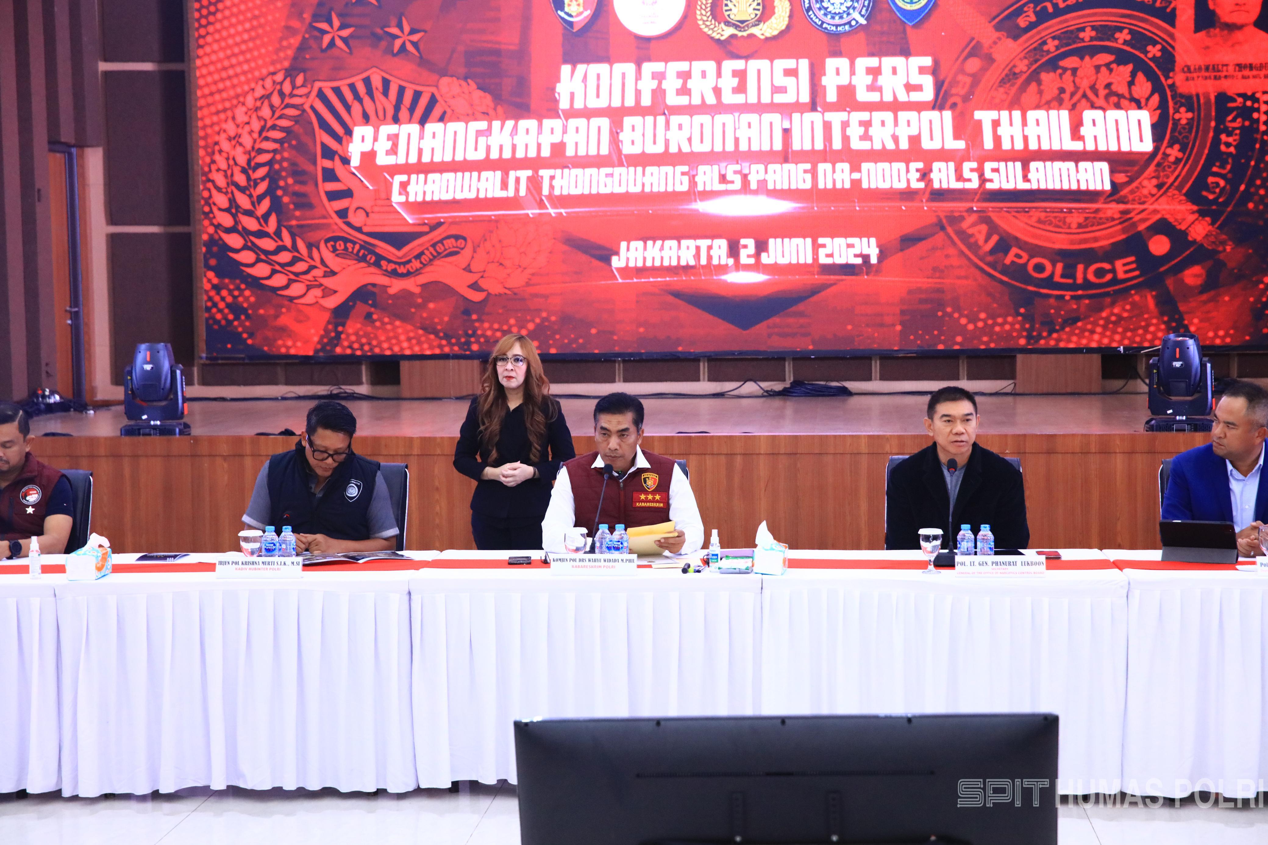 Foto Polri Ungkap Kronologi Penangkapan Buronan Thailand Paling Dicari ... Foto Polri Ungkap Kronologi Penangkapan Buronan Thailand Paling Dicari ...