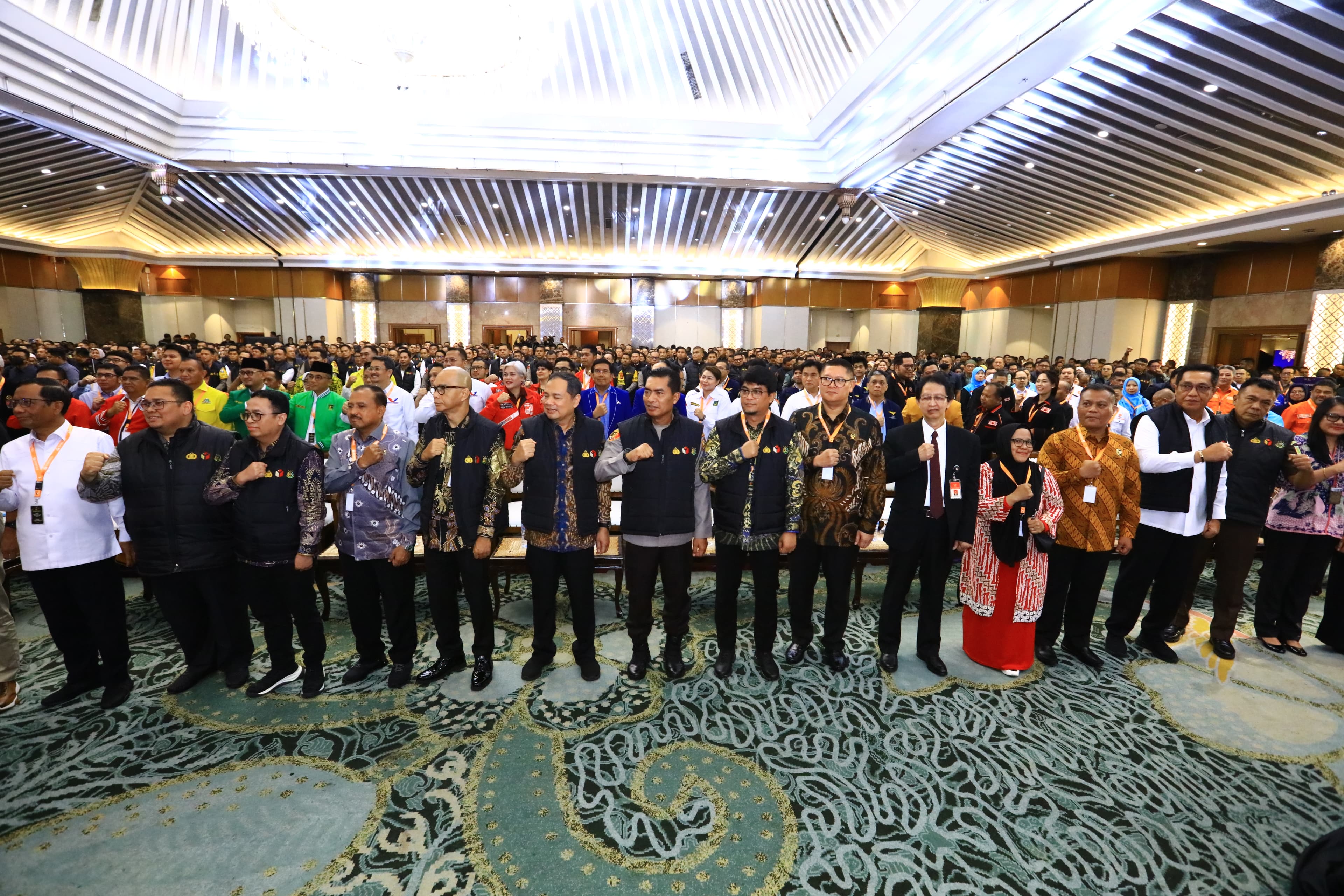 Kapolri dan Panglima TNI Deklarasi Komitmen Netralitas di Pemilu 2024 Kapolri dan Panglima TNI Deklarasi Komitmen Netralitas di Pemilu 2024