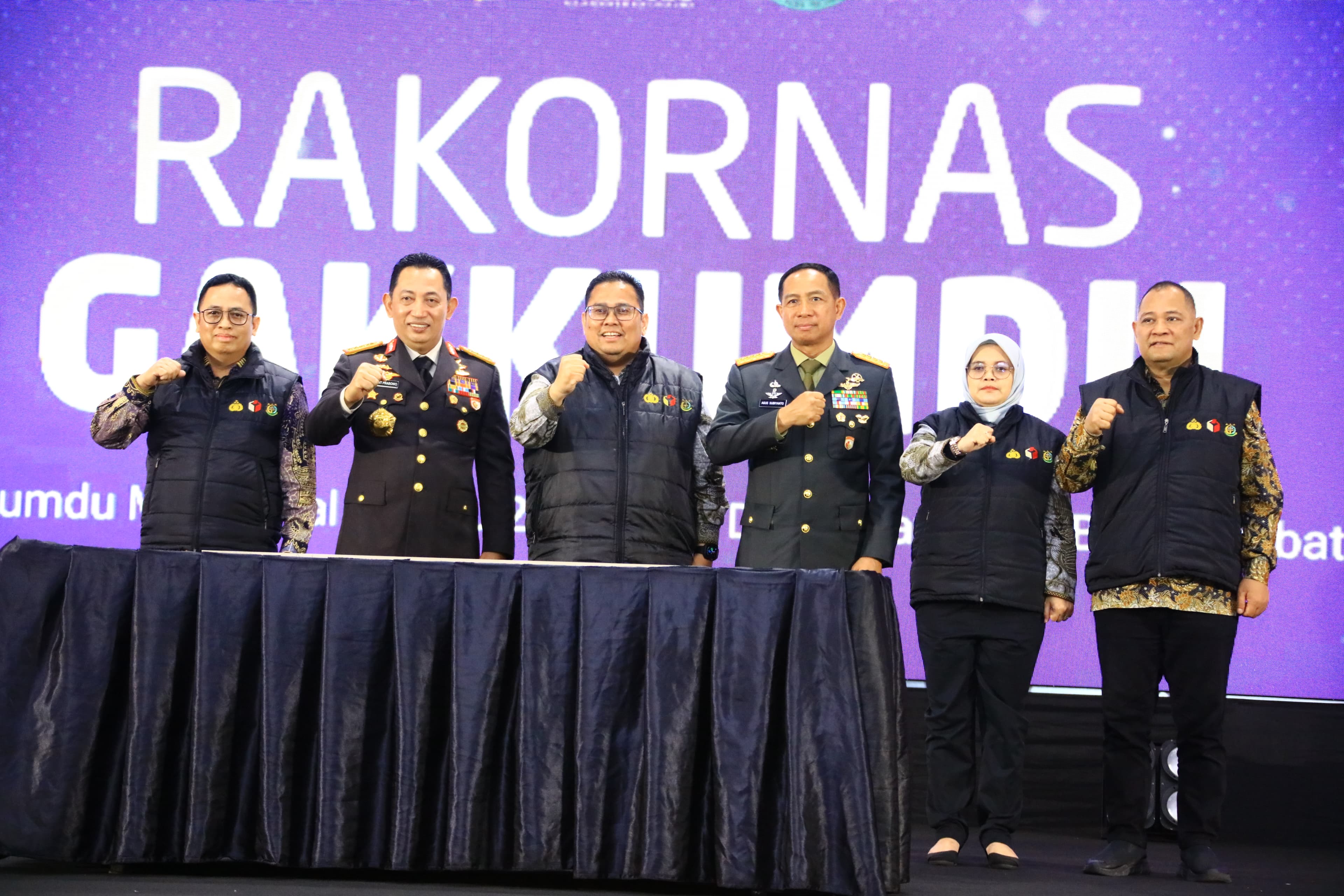 Kapolri Dan Panglima Tni Deklarasi Komitmen Netralitas Di Pemilu 2024 Kapolri Dan Panglima Tni Deklarasi Komitmen Netralitas Di Pemilu 2024