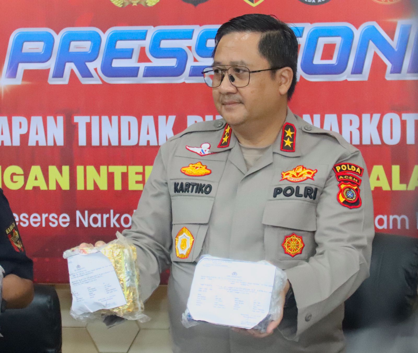 Polda Aceh Berhasil Ungkap Kasus Narkotika Jenis Sabu Jaringan ... Polda Aceh Berhasil Ungkap Kasus Narkotika Jenis Sabu Jaringan ...