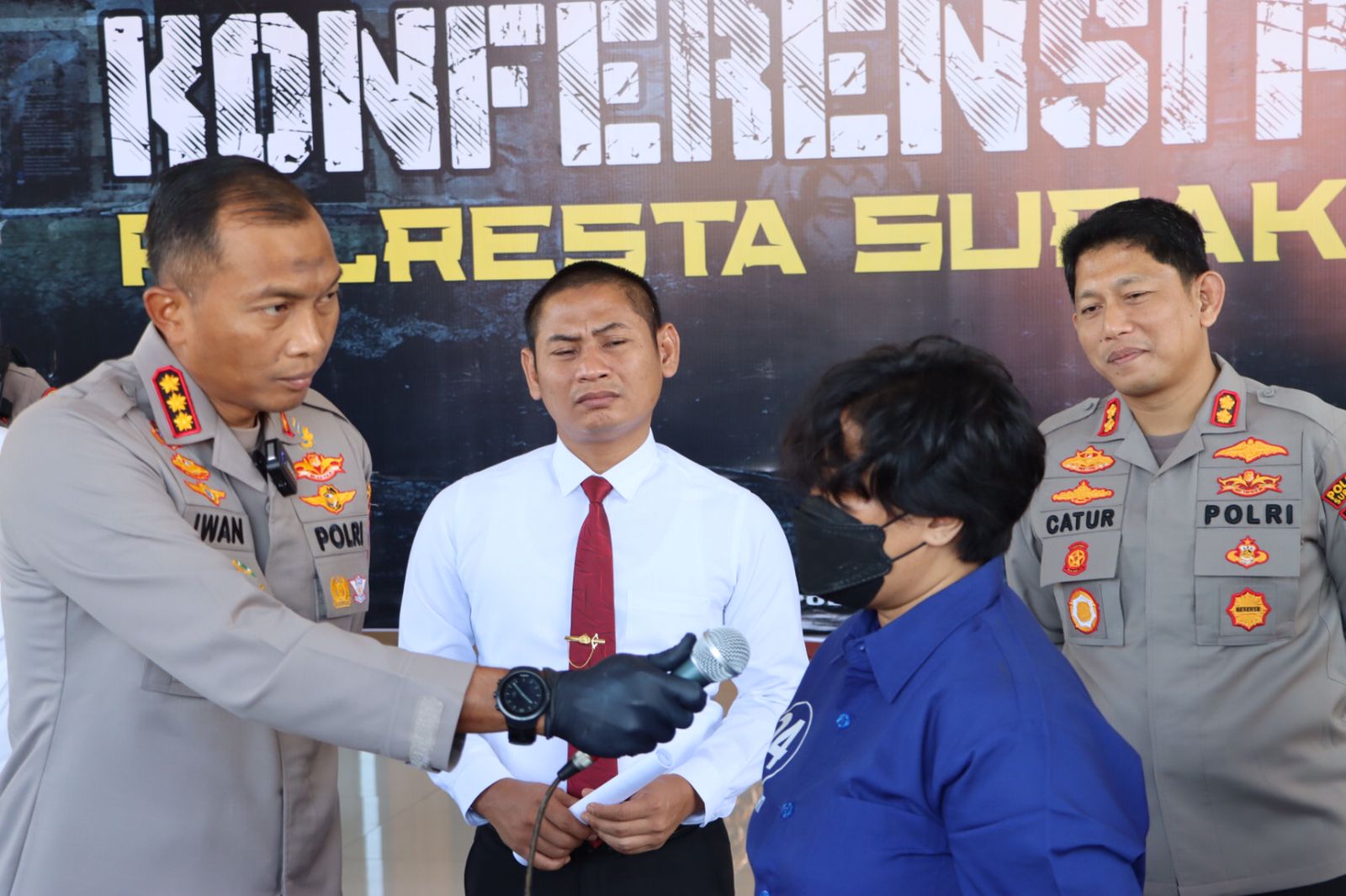 Konferensi Pers Terkait Ungkap Kasus Dugaan Tindak Pidana Penganiayaan ... Konferensi Pers Terkait Ungkap Kasus Dugaan Tindak Pidana Penganiayaan ...