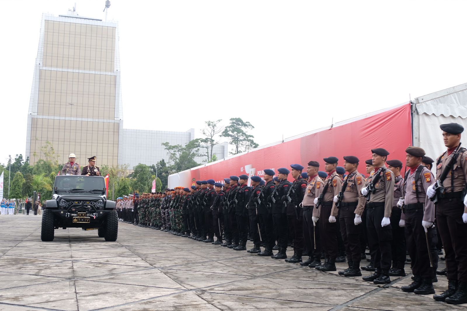 Kapolda Riau Irjen Pol Mohammad Iqbal Pimpin Upacara Hari Jadi